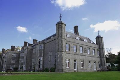Slindon House | Wedding Venue in Arundel | For Better For Worse